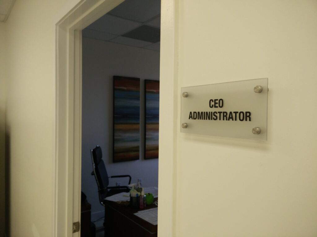 Office Signs Miami - Rapid Signs of South Florida - Signs and Printing ...